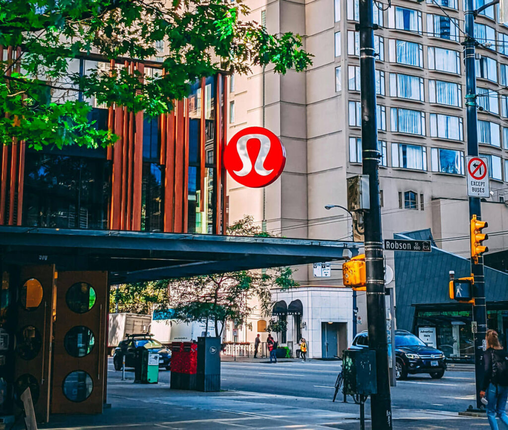 Vuori vs. lululemon: Everything you need to know - Wellworthy
