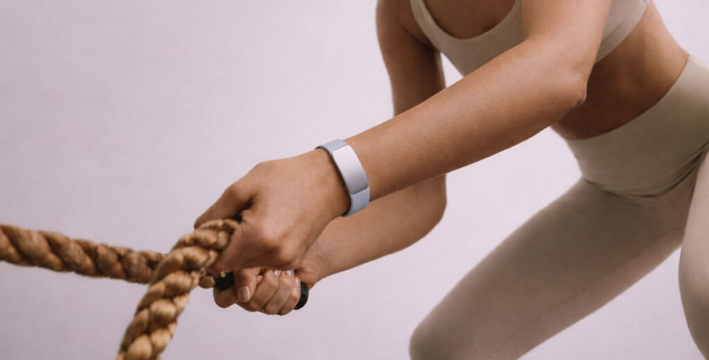Three former Tesla engineers built a wearable to track strength ...